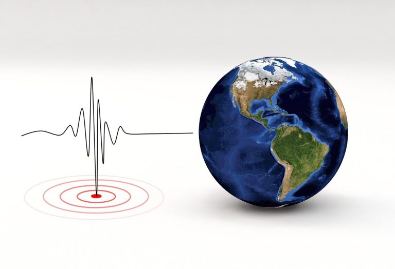 Seismometer vs. Geophone: A Guide to Seismic Sensing Tools - SmartSolo
